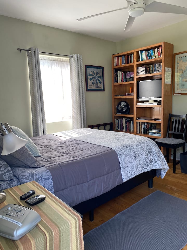 Private Entrance, Free Parking *The Sunnyside* - Venice Beach