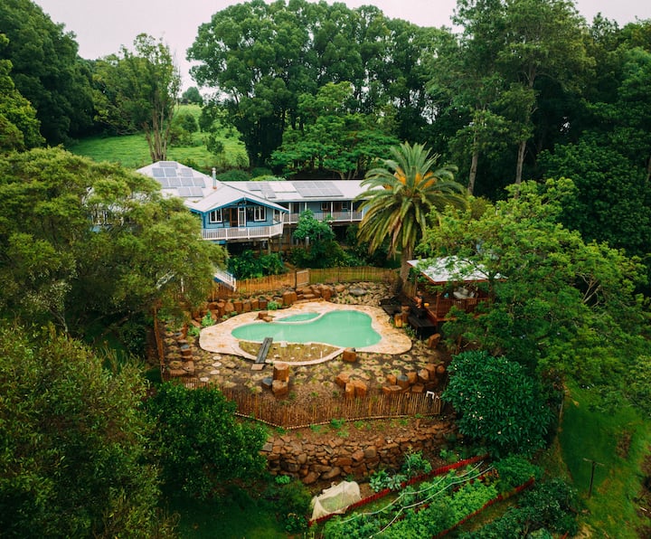 Country House In Byron Hills - Richmond Hill