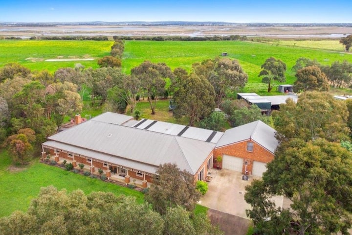 6 Br Spa Farm Stay 12p In Leopold Vic Geelong - Ocean Grove