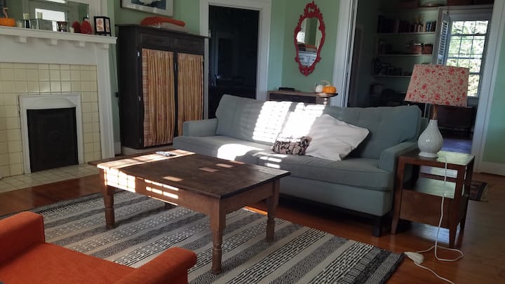 Southern Charm In The City - Knoxville, TN