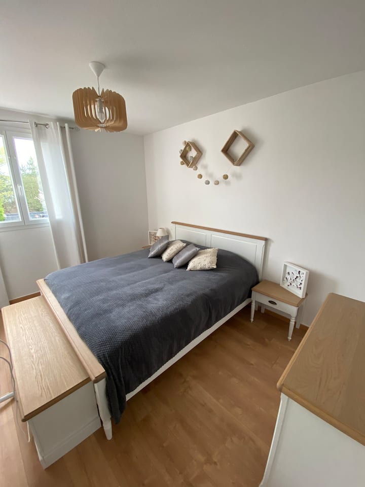 Maison Chaleureuse Avec Parking Gratuit Sur Place - Mérignac