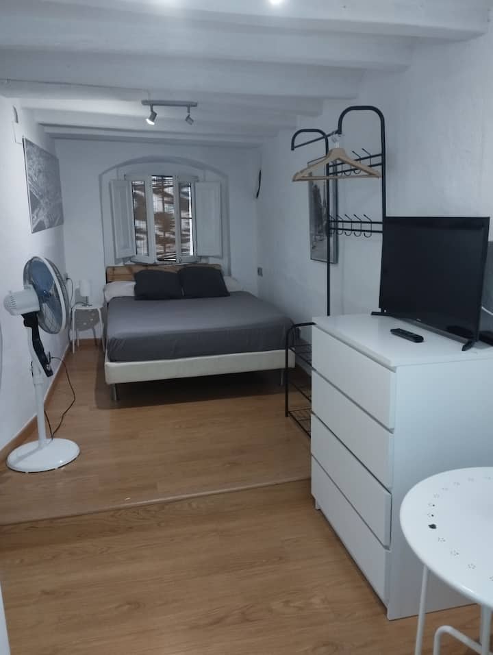 Acogedor Estudio Casco Histórico Tarragona - Tarragona