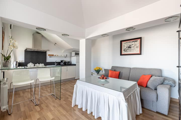 Luxury Apartment In Albayzin With Jacuzzi - Granada, España
