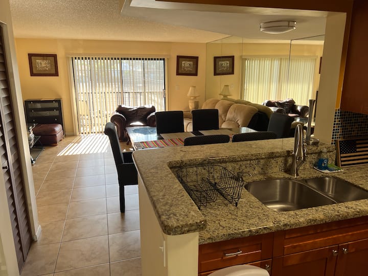 Nice And Quiet 2 Bedroom 2 Bath Condo - Boca Raton