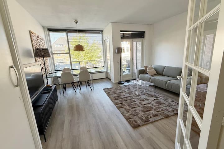 Beautiful & Spacious Apartment Near City Centre - Enschede
