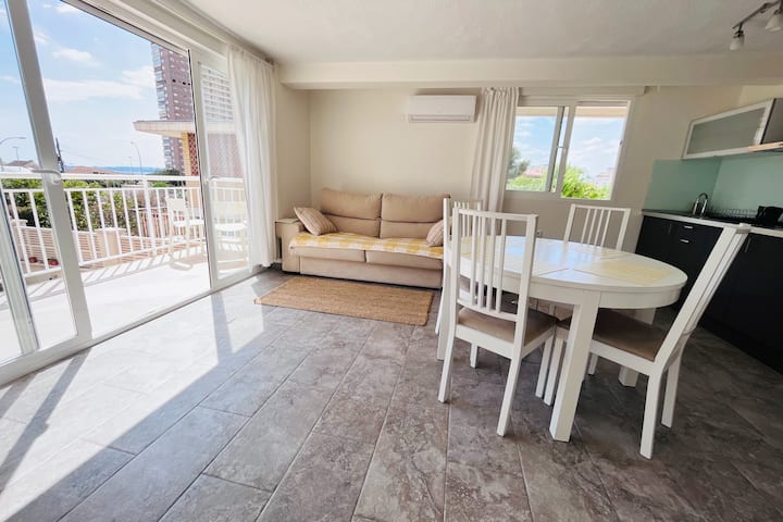 Beautiful Apartment With Sea View (A) - Alicante