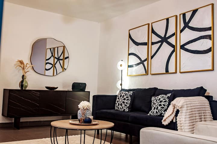 Monic 1- Studio éLégant Au Cœur Du Centre Ville - Cameroon