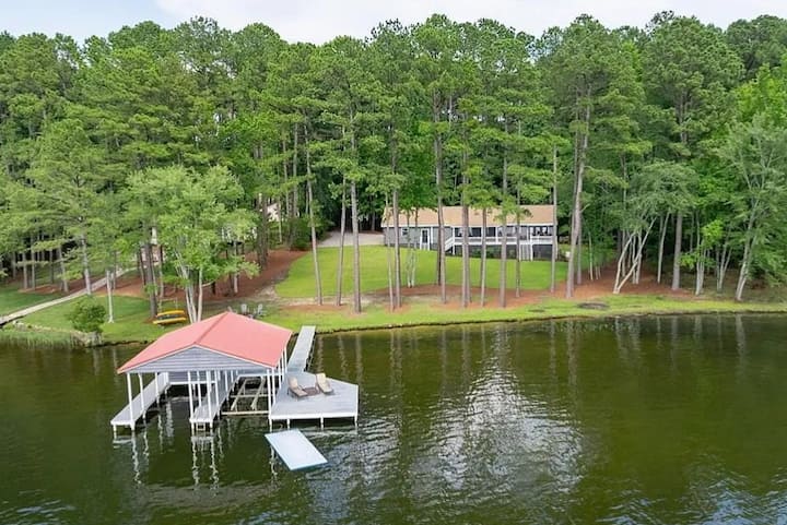 Dogwood Branch Cabin At Lake Gaston - Lake House, Gasburg