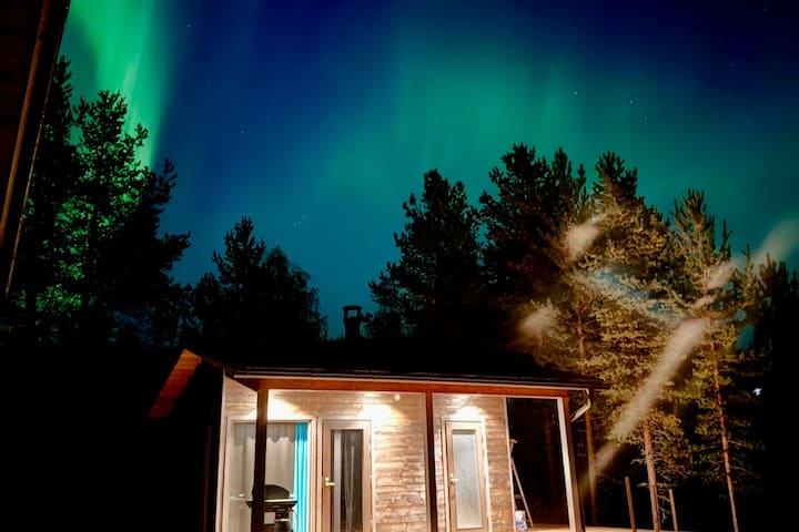 Romantic & Cozy Cabin Next To Happy Huskies Kennel - 