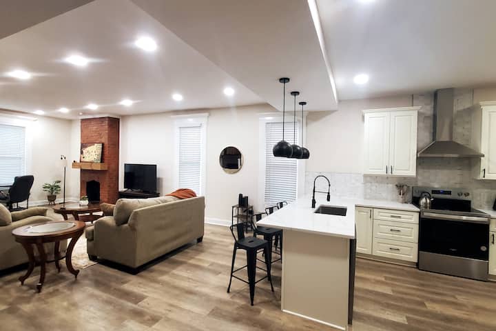 Open And Spacious In Olde Town East - Columbus, OH