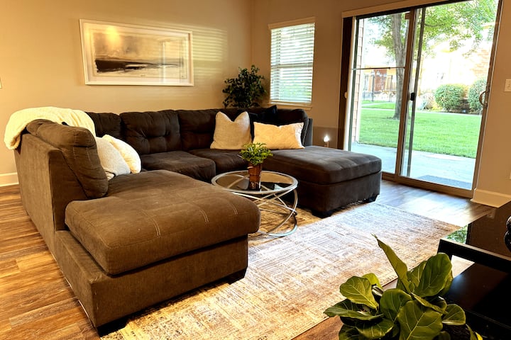 Central Cda Ground Level 3 / 2 Condominium - Coeur d'Alene, ID