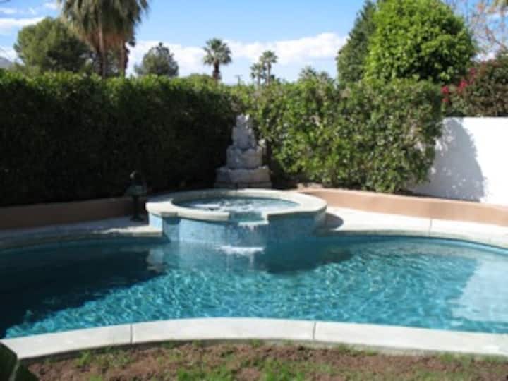 4 Bedroom Plus (Den/5th Bedroom) Pool And Hot Tub - Palm Springs, CA
