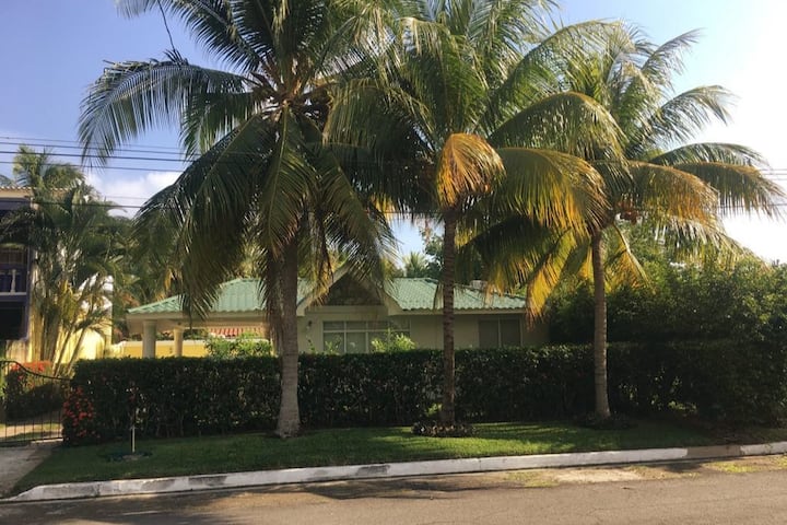 Surf City La Libertad, Playa San Blass - El Salvador