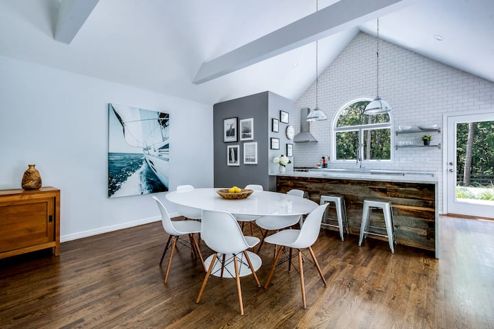 Bridgehampton Pickleball + Pool Designer House - Sag Harbor, NY