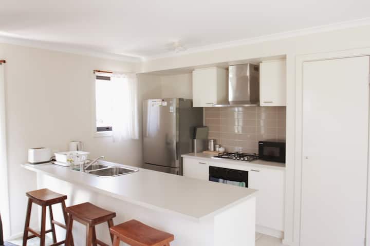 Three Bedroom Home In Central Malmsbury - Kyneton