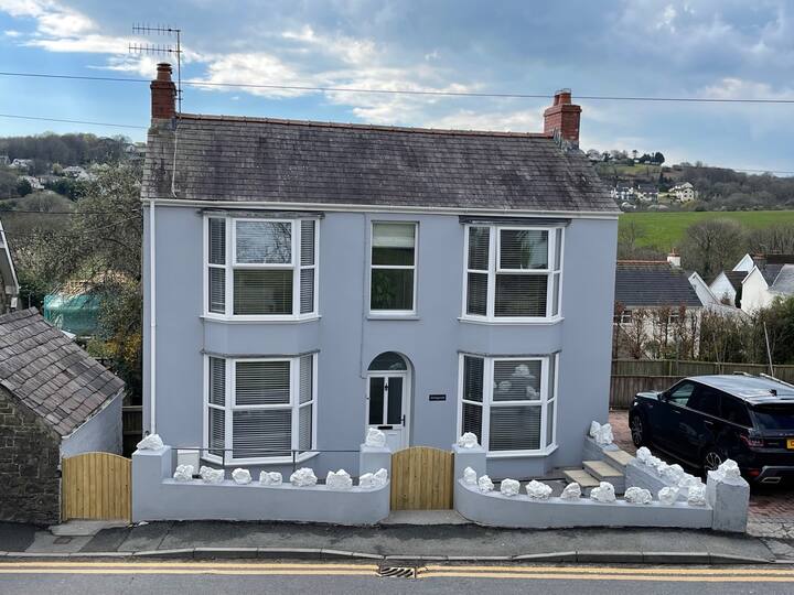 Luxury Boutique Family Holiday Home Close To Beach - Saundersfoot