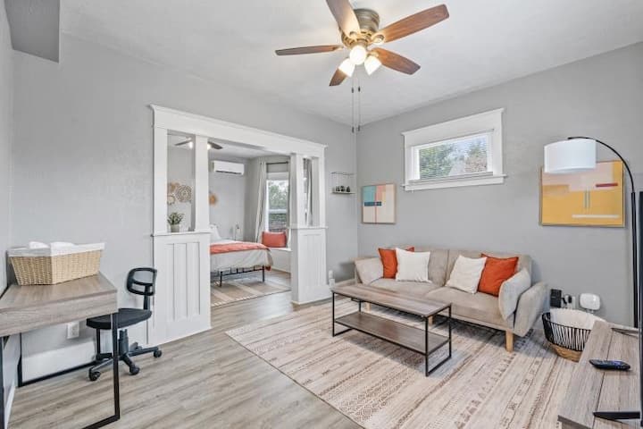 Boho Patio Suite • Cozy Studio W/ Private Patio - Isle Casino Hotel Bettendorf