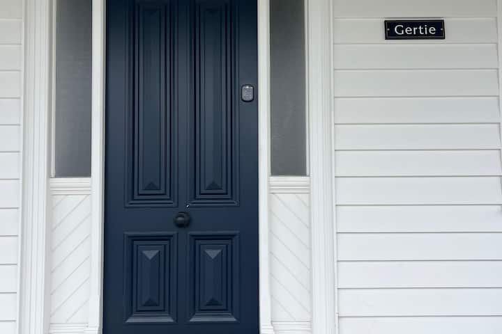 Gertie, Classic Meets Modern With Pako Next Door - Geelong