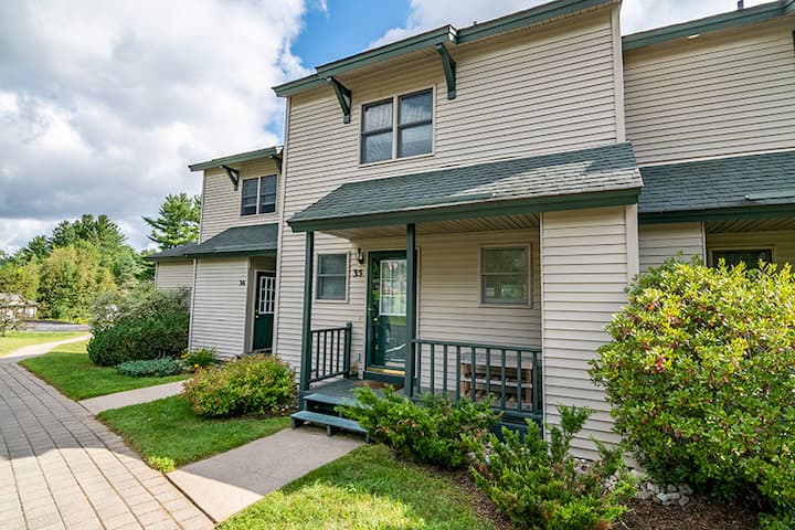 Beautiful Townhome-bearadise 2025-str-0275 - Lake Placid, NY