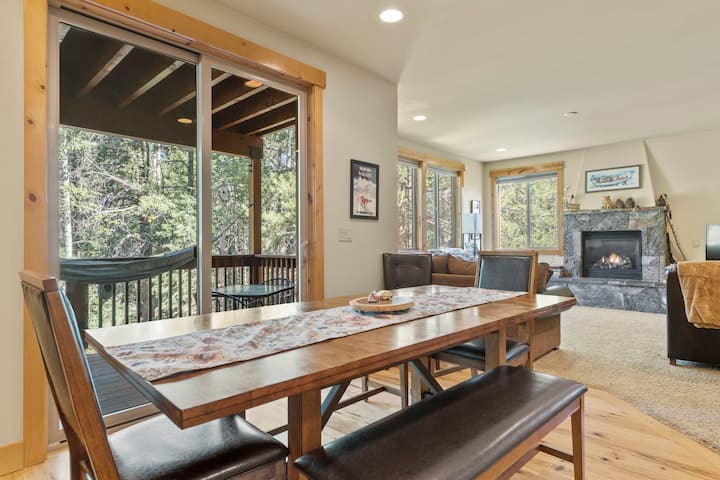 Beautiful Tahoe Donner Townhouse - Truckee, CA
