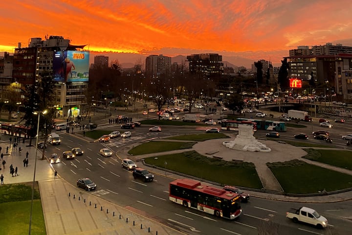 Maravillosa Estancia Histórica En Plaza Italia - Santiago