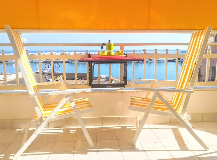 Casa Sunrise - Lovely Seafront Apt @The Port - Sciacca