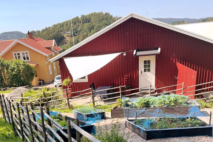 Välkommen Till Vår Stuga På Norra Orust. - Henån