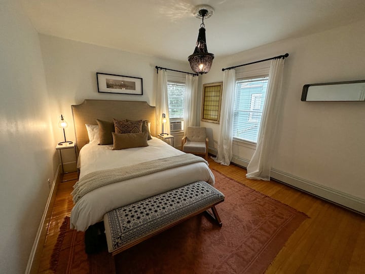Upscale 5br Family Home Near Boston - Malden, MA