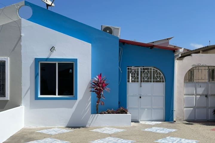 Alojamiento En Santa Elena, Cerca De Punta Blanca. - Ballenita