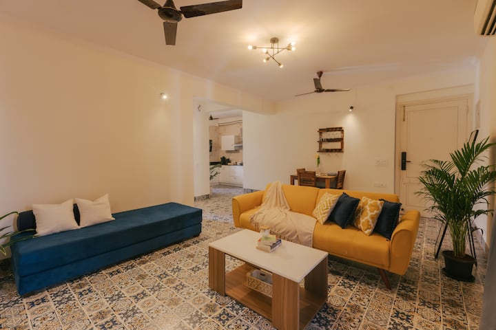 Marigold - The Nook, Goa |1bhk| 65"tv+hometheatre - Goa