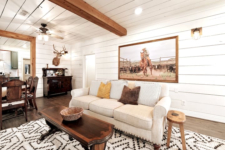 The Riata House - Canyon, TX