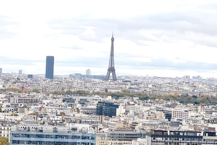 Appartement De 110 M² à La Défense, Vue Sur Paris - Paris