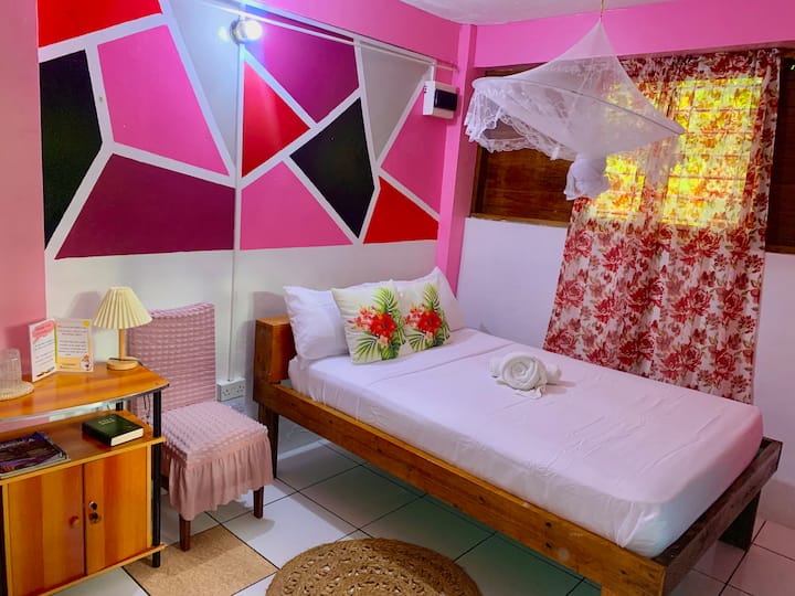 Bwa Bande Room - 多米尼克