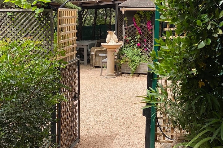 Appartement Avec Jardin Et Cuisine D'été - Saint-Raphaël