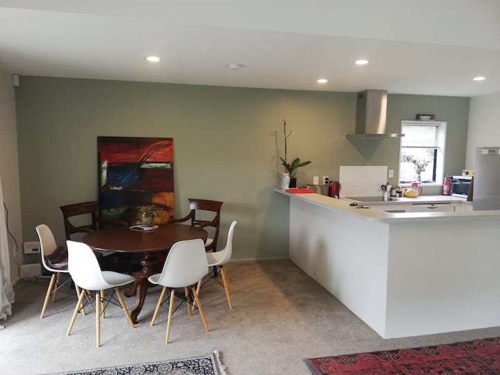 Sunny And Private Townhouse Close To City Centre - Christchurch