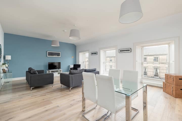 6 On Chester: Rannoch Apartment - Edinburgh