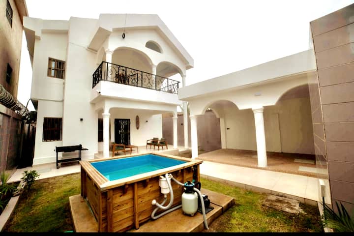 Villa Rosette – Calme, Confort & Services Premium - Lomé