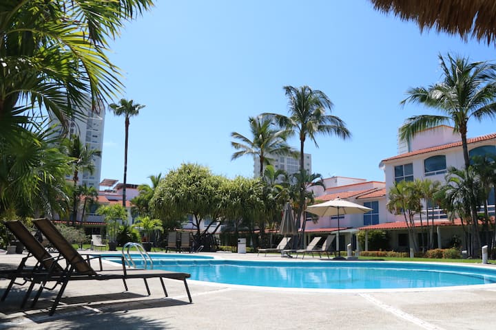 Villa Playa Diamante - Acapulco