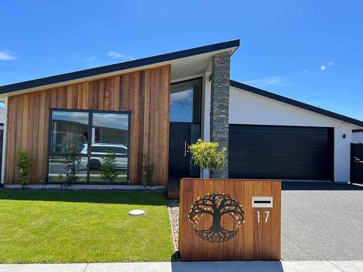 Luxury & Quiet Stay @ Entire House In Christchurch - 林肯