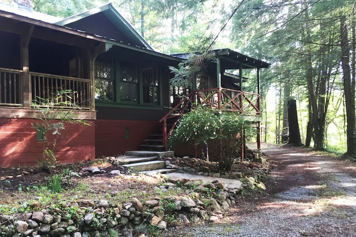 Historic Cabin Near Lake Rabun, Tallulah Gorge! - Tallulah Falls, GA