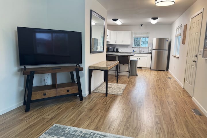 Alaskan Getaway - Brand New Remodel! - Anchorage