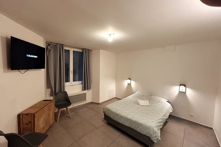 Grande Chambre / Appartement Lilou - Chambéry