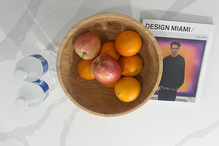 Modern 2br Apartment - Markham