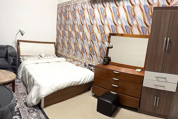 Studio In Rabdan Area - Abu Dhabi