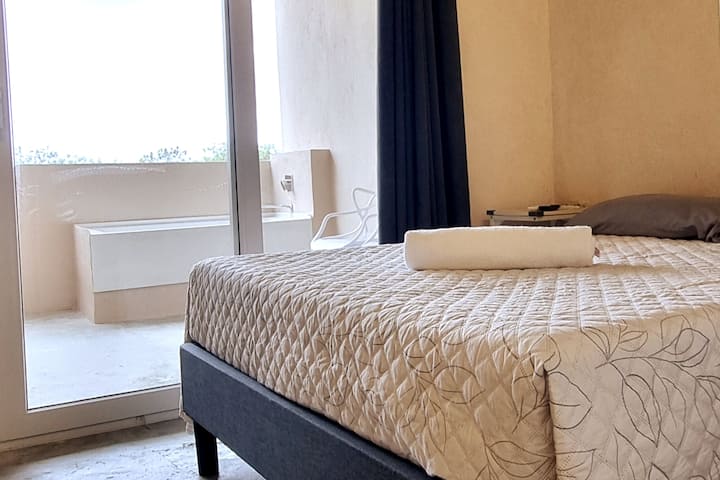 Loft Con Tina Y Balcón | Privado | Mérida Norte - Mérida