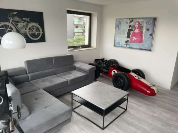 3 Zi Wohnung Im Außergewöhnlichen Luxusstyle - Leverkusen