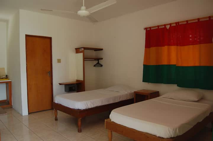 Aishahouse 4 - Kingston (Jamaica)