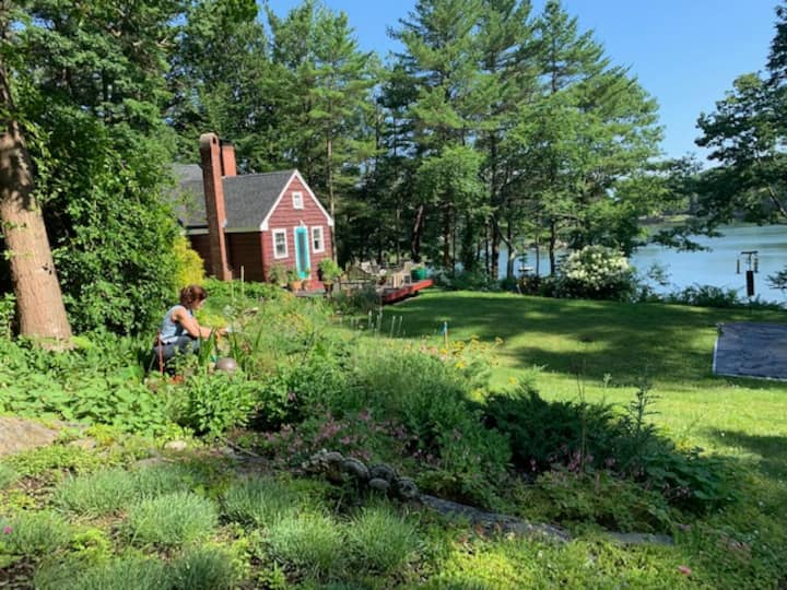 Secluded Maine Waterfront Cottage: 
1 Week Minimum - Kittery, ME