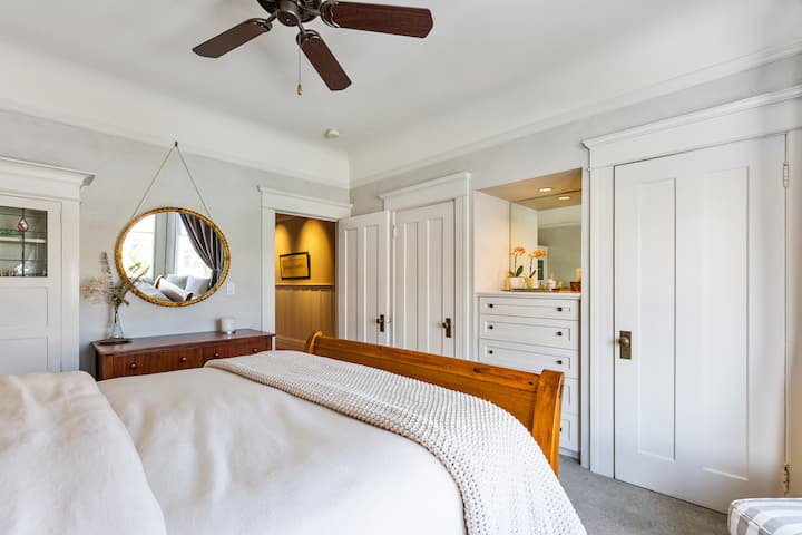 Bright & Spacious Edwardian Flat.  Great Walking! - San Francisco, CA