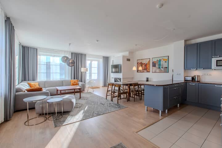 3 Br Apt In Old Town+sauna+fireplace+balcony+views - Tallinn